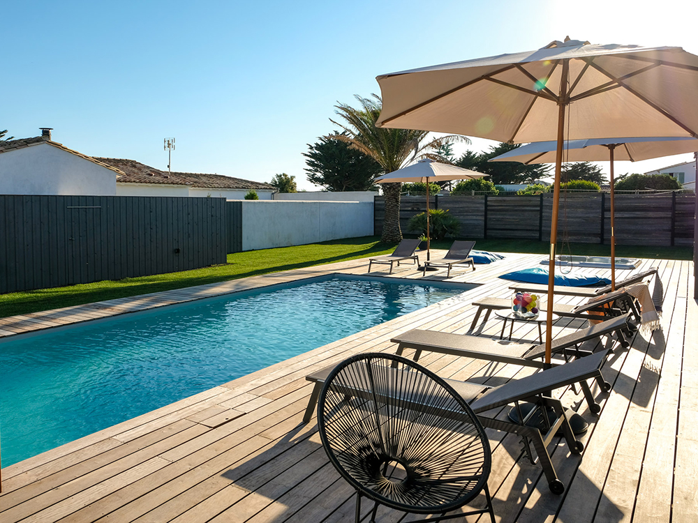 Terrasse en Itauba : Bois Exotique pour Aménagement Extérieur