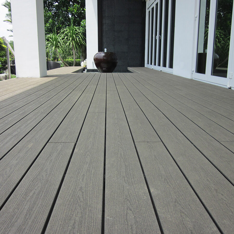 Photos de terrasses en COMPOSITE SILVADEC ÉLÉGANCE - Connexion Bois Direct