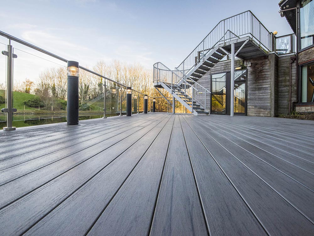 Terrasse COMPOSITE TIMBERTECH TERRAIN - Connexion Bois Direct